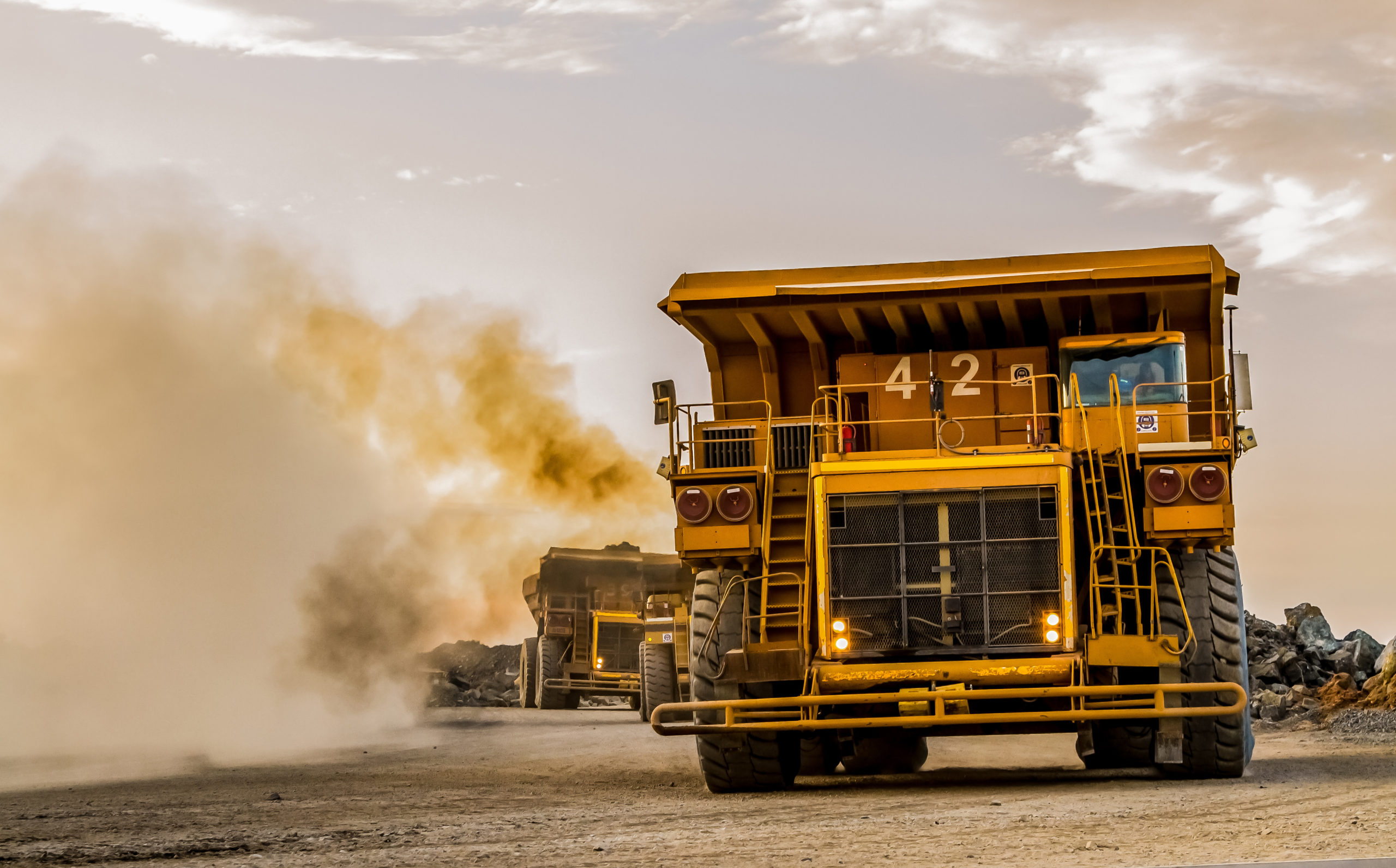 Wireless Remotes for Mining and Waste Recycling Equipement | Tele Radio