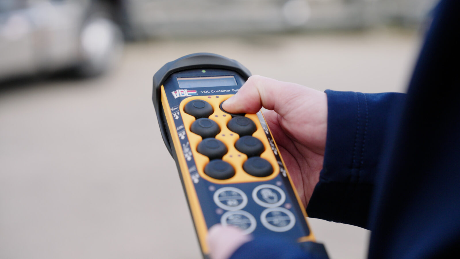 Container handling remote control solutions - VDL Container Systems ...