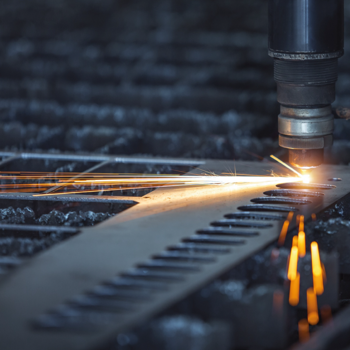 Wireless remote control solutions for welding | Tele Radio
