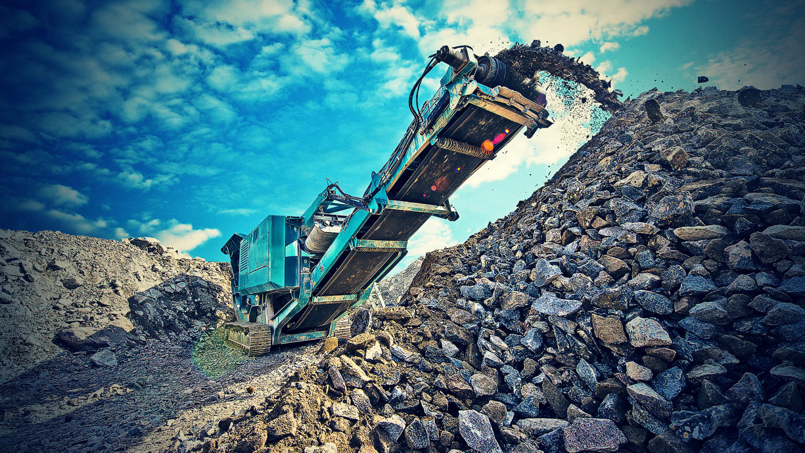 Wireless Remotes for Mining and Waste Recycling Equipment | Tele Radio