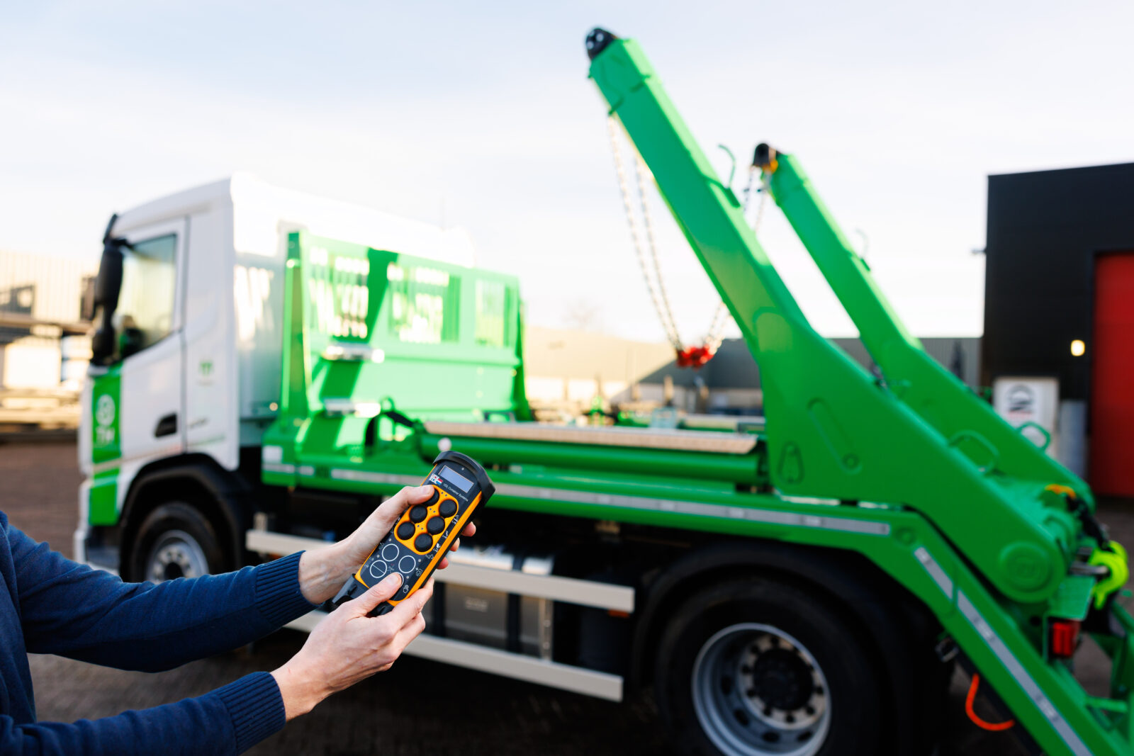 Controle remoto para movimentação de contêineres – VDL: “A Tele Radio ...