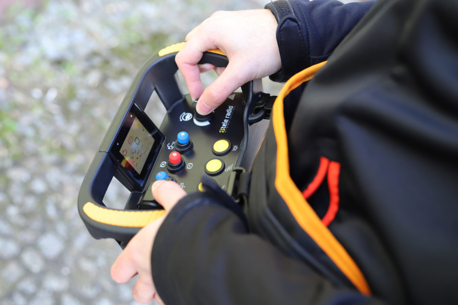 VOLVO EXSTER | Tele Radio